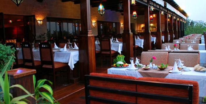 5-Star Iftar Set Menu at Al Qasr Restaurant From AED 65 Only! | Cobone ...