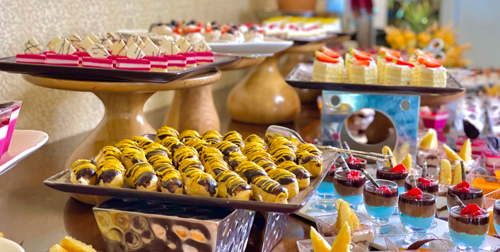 Lunch Buffet at Gevora Hotel, The World's Tallest Hotel From AED 39 ...