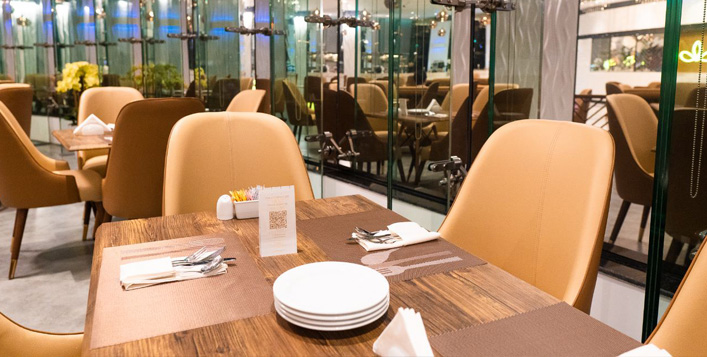 Burger meal With A View at Blooms Ava Restaurant From AED 55 Only ...