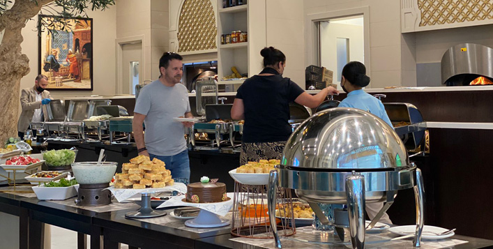 Arabic Iftar Buffet at Majlis Al Sultan Restaurant & Cafe From AED 45 ...