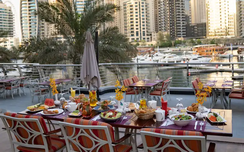 Valentine's Dinner Buffet at Aura Restaurant for AED 135! | Cobone