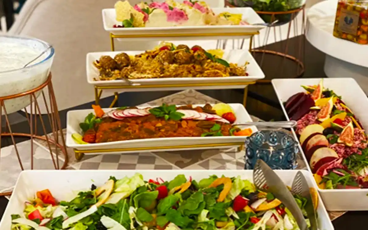 Arabic Iftar Buffet at Majlis Al Sultan Restaurant & Cafe From AED 65 ...