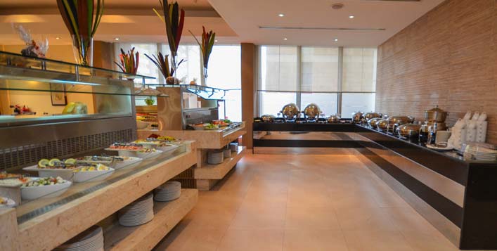 Dinner Buffet Deals and Offers at Holiday Inn Downtown | Cobone Offers
